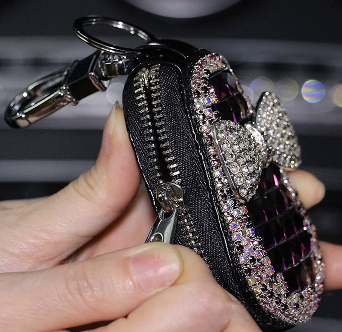 key Chein Purple Bright ashtray for the car, light included for easy v ...